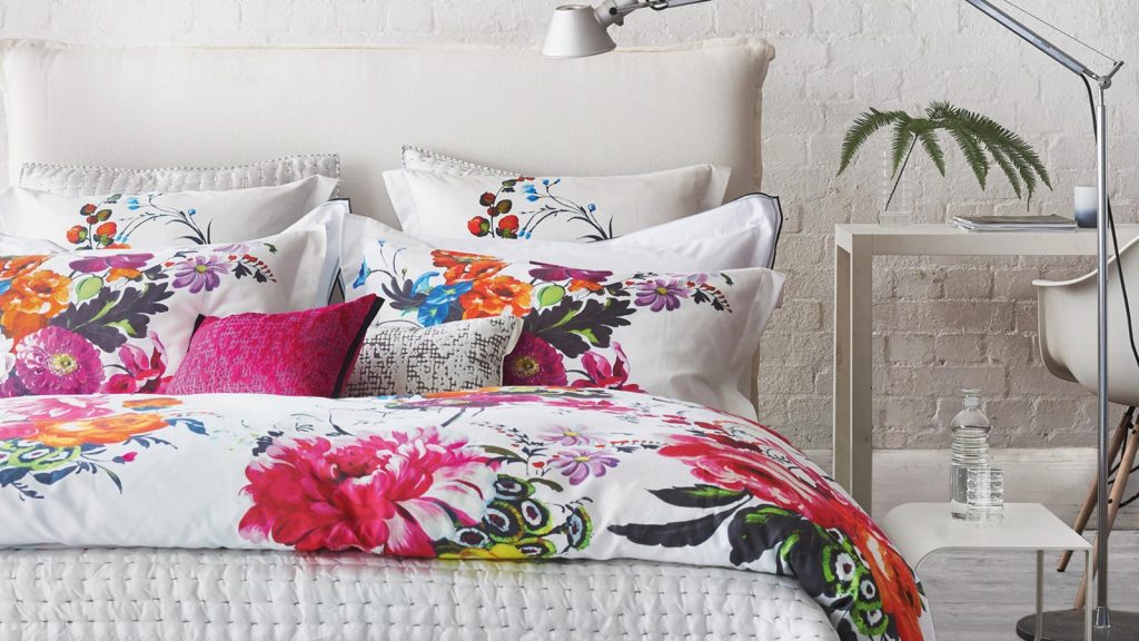 Liven up your bedroom with colorful bedding | Colorful bedding ideas ...