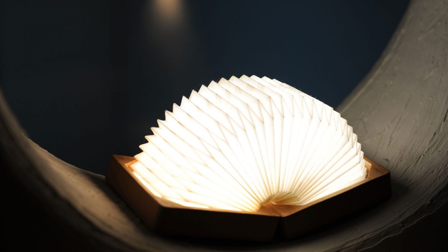 Orilamp: Smart origami lamp that brings back childhood memories | 10 ...