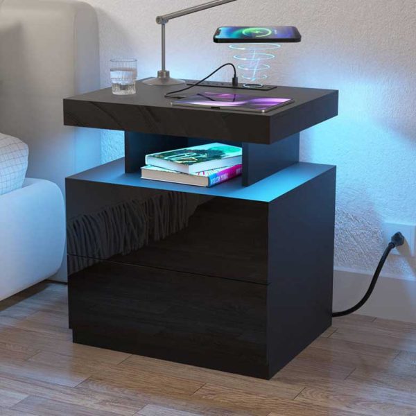 20 Charging Nightstands to Keep Your Devices Powered | 10 Stunning Homes