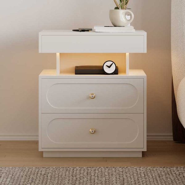 20 Charging Nightstands to Keep Your Devices Powered | 10 Stunning Homes