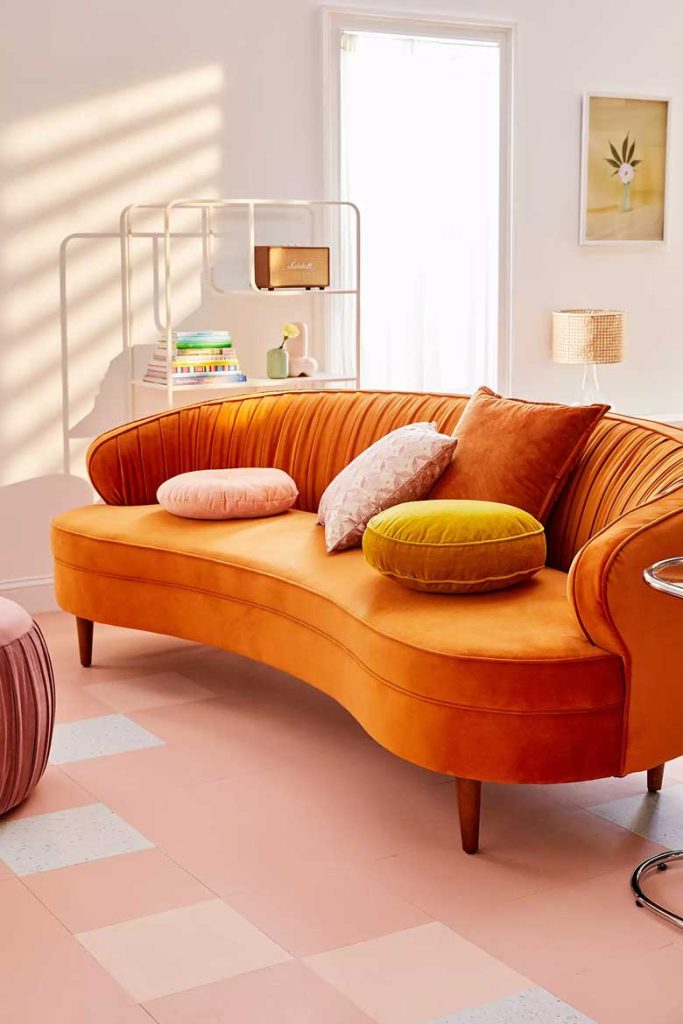 15 Curved Sofas for a Chic, Modern Home | 10 Stunning Homes