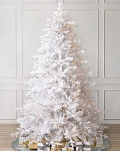 10 Gorgeous White Christmas Trees to Brighten Your Holidays | 10 ...